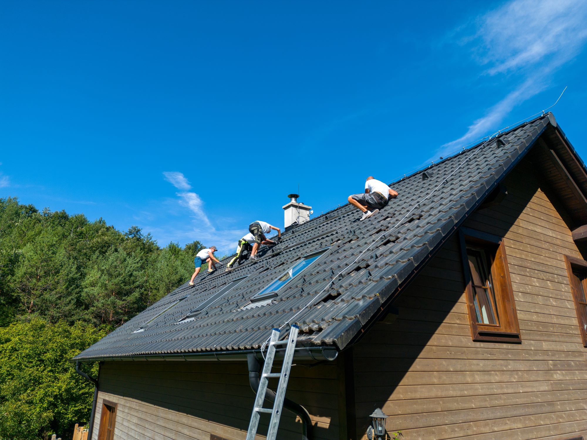 Revamp Space: The Advantages of New Roof Installation